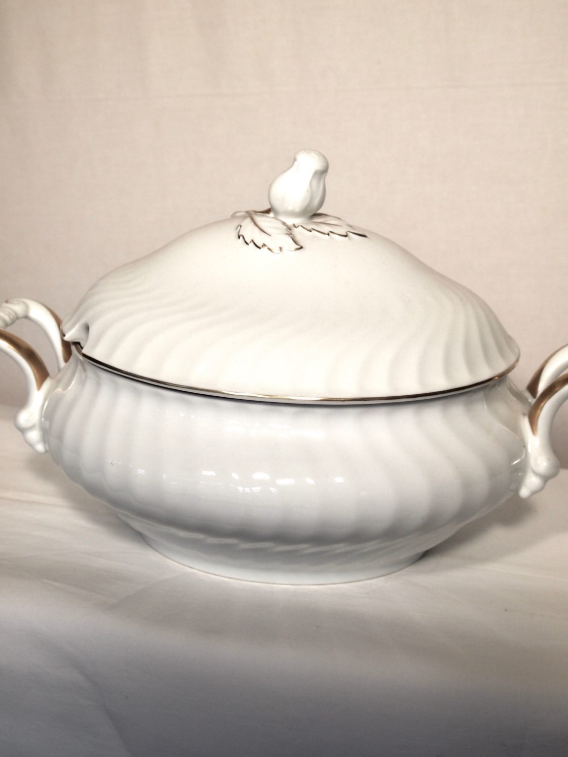 Sopera de porcelana Kaiser - Mamanoalla